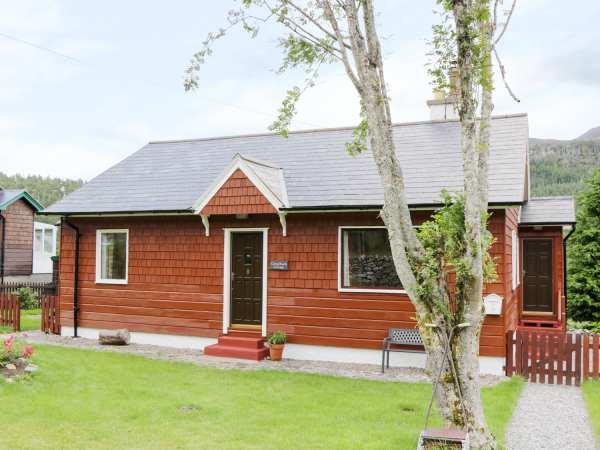 3 Strathanmore Cottages in Strathconon, Ross-Shire sleeps 4