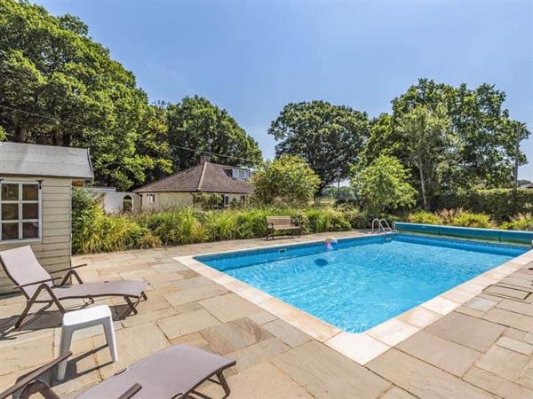 Bell Meadow in Fittleworth, West Sussex sleeps 7