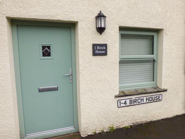 Birch House in Backbarrow near Newby Bridge, Cumbria sleeps 2