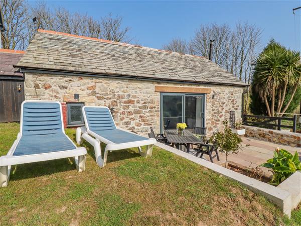 Brannel Cottage in Coombe near St Stephen, Cornwall sleeps 4