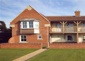 Captains Cottage in Thornham Pet Friendly - cottage holidays Thornham
