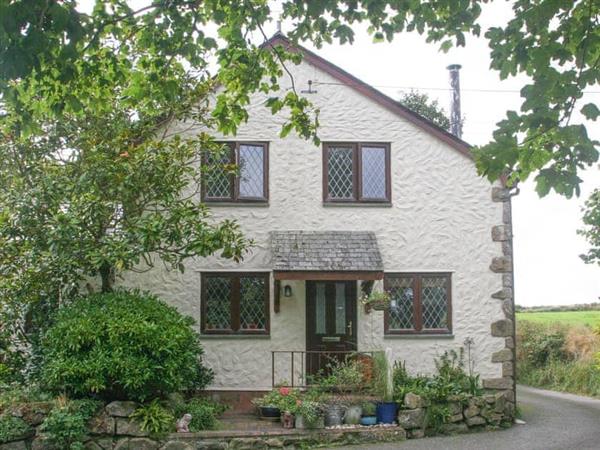 Carthvean Farm in Helston and the Lizard Peninsula, Cornwall sleeps 7