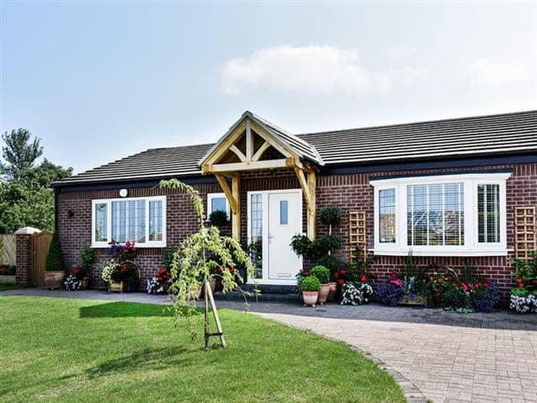 Cherry Tree Cottage (Ref : UK35176) in Peterlee Pet Friendly - cottage ...