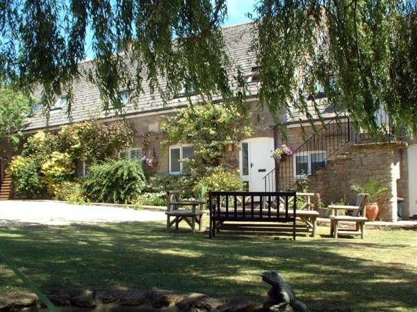 Cow Byre from Sykes Holiday Cottages. Cow Byre is in Malmesbury - Pet ...