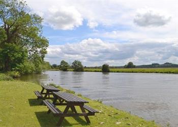 Photos of Dinckley Lodge Burcot-on-Thames nr, Abingdon, Oxfordshire