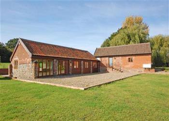 Elmers Barn from Norfolk Country Cottages. Elmers Barn is in Saxlingham ...