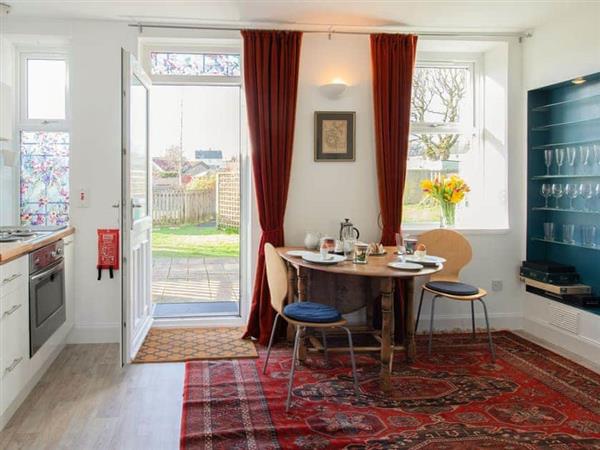 Glenorchy Cottage in Dunblane, Perthshire sleeps 4