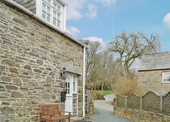 Hele Stone in Polyphant, near Launceston, Cornwall sleeps 2