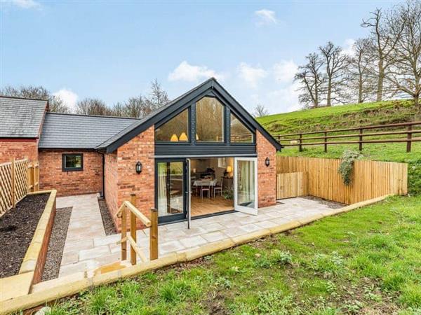 Mereside Farm-Merebank in Ellesmere, Shropshire sleeps 2