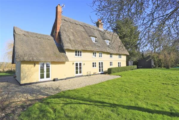 Old Black Horse Farm in Finningham - cottage holidays Finningham