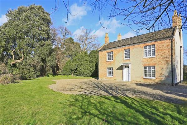 Park Farm House in Henham - cottage holidays Henham