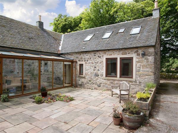 Photos of Plantlymoss Cottage Lochwinnoch, near Largs, Glasgow and the ...