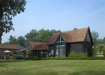 The Barn (Suffolk) in Sibton Park, Sibton - Suffolk sleeps 6