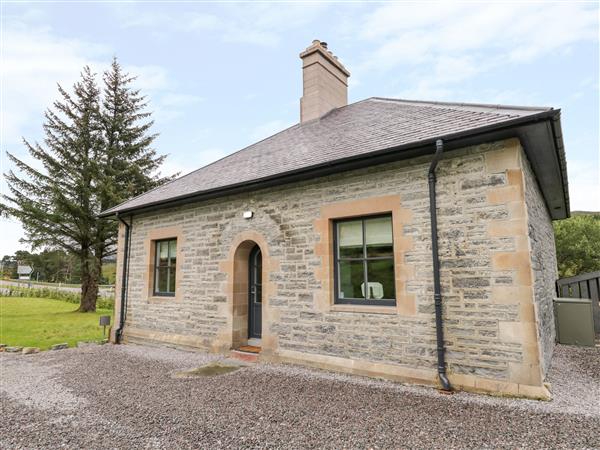 The Gate House from Sykes Holiday Cottages. The Gate House is in ...