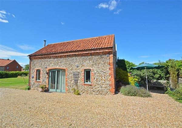 The Little Barn in Field Dalling - cottage holidays Field Dalling