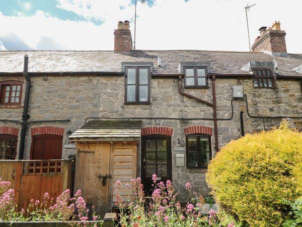 Photos of Woodside Cottage, Mold